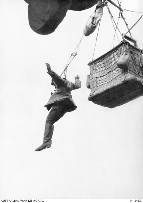 German balloon – H13483 – Following the Twenty-Second